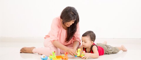 LEARNING TO FOLLOW INSTRUCTIONS WITH A FUN ACTIVITY | Growing Up