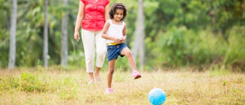 FUN WITH BALLOONS | Growing Up