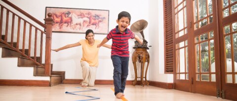 EXERCISES TO ENCOURAGE WALKING ALONG A SET PATH | Growing Up